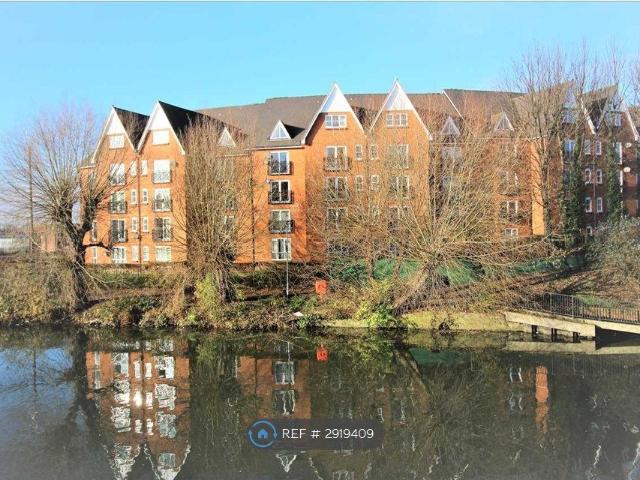 Crown Quay, Bedford MK40, 2 bed flat to rent, £1,250 pcm | PrimeLocation