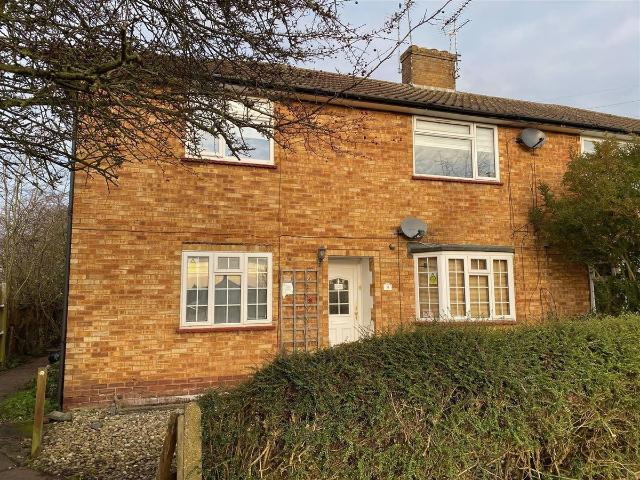 Crown Road, Borehamwood WD6, 2 bed maisonette to rent, £1,495 pcm | PrimeLocation