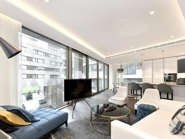 Crown Square, London, 1 Bedroom Property