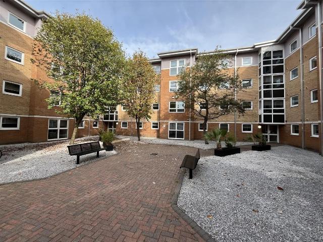 Crown Station Place, Edge Hill, Liverpool L7, 1 bed flat to rent, £758 pcm | PrimeLocation