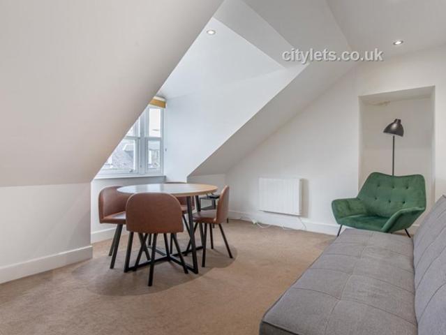 Crown Street Flat D, Aberdeen