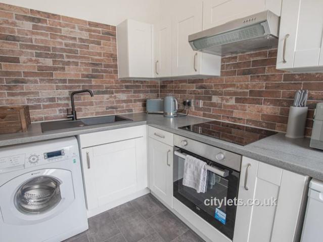 Crown Street Flat F, Aberdeen