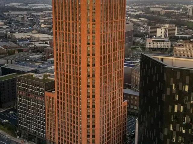 Crown Suite Floors 13 25
