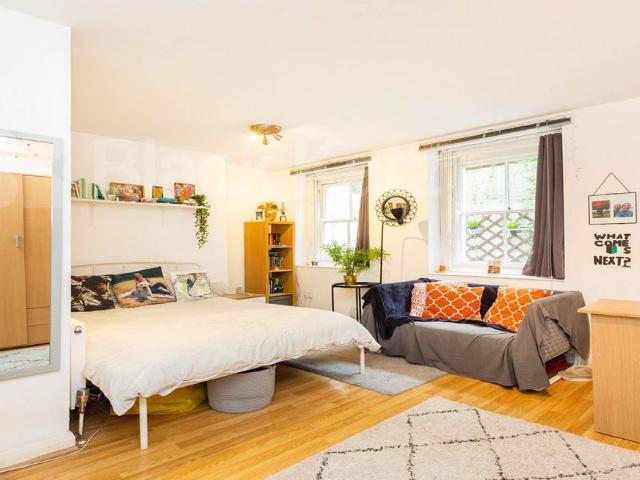 Crowndale Road, Camden NW1, Studio to rent, £1,625 pcm | PrimeLocation