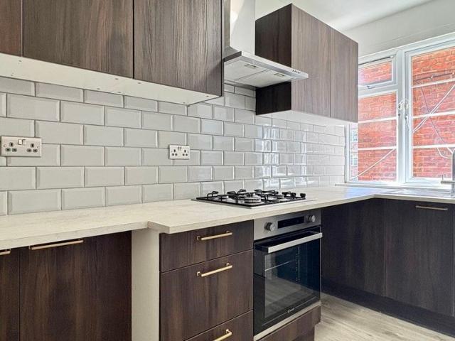 Crownstone Road, London SW2, 2 bed flat to rent, £1,850 pcm | PrimeLocation