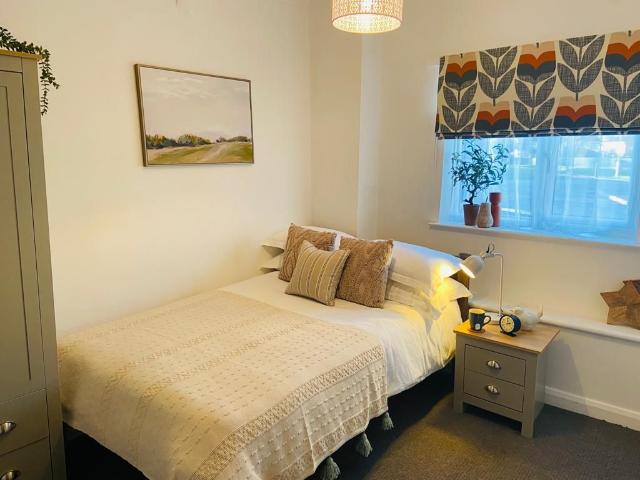 Crowpill Lane, Bridgwater TA6, Room to rent, £800 pcm | PrimeLocation