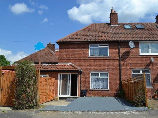 Croxden Walk, Morden, Surrey, SM4 6JY 3 bed end of terrace house to rent £2,600 pcm £600 pw