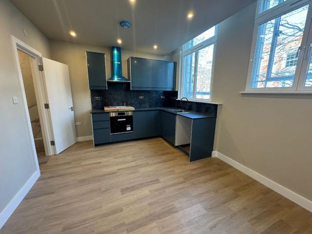Croydon CR0, 1 bed flat to rent, £1,450 pcm | PrimeLocation