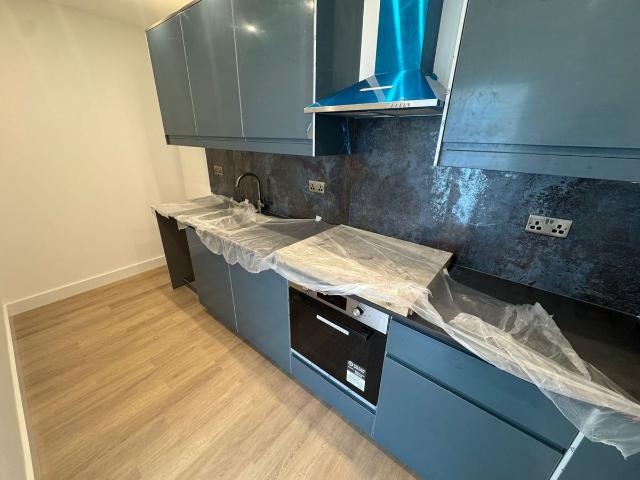 Croydon CR0, 1 bed flat to rent, £1,450 pcm | PrimeLocation