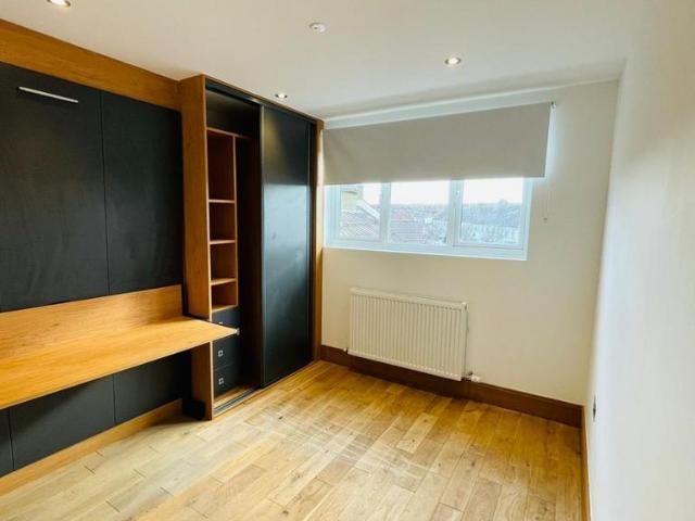 Croydon CR0 Studio to rent £1,000 pcm £231 pw