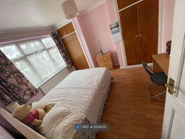 Croydon, Croydon CR0, Room to rent, £700 pcm | PrimeLocation