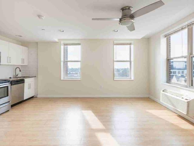 Croydon Hall Apartments 2 Bedroom Apartment for Rent at 241 S 49th St, Philadelphia, PA 19139 Walnut Hill