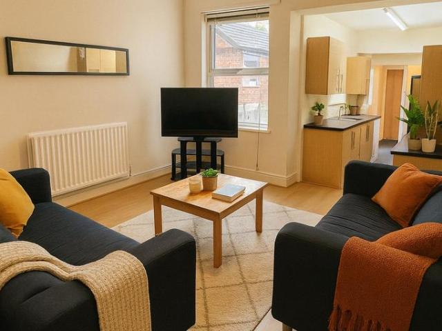 Croydon Road Copy, Selly Oak B29 4 bed house to rent £2,051 pcm £473 pw