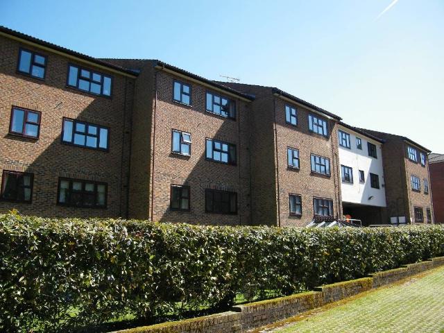 Croydon Road, Caterham CR3, 1 bed property to rent, £1,200 pcm | PrimeLocation