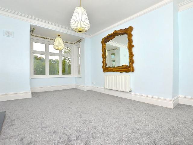 Croydon Road, Caterham, Surrey CR3, 2 bed flat to rent, £1,650 pcm | PrimeLocation