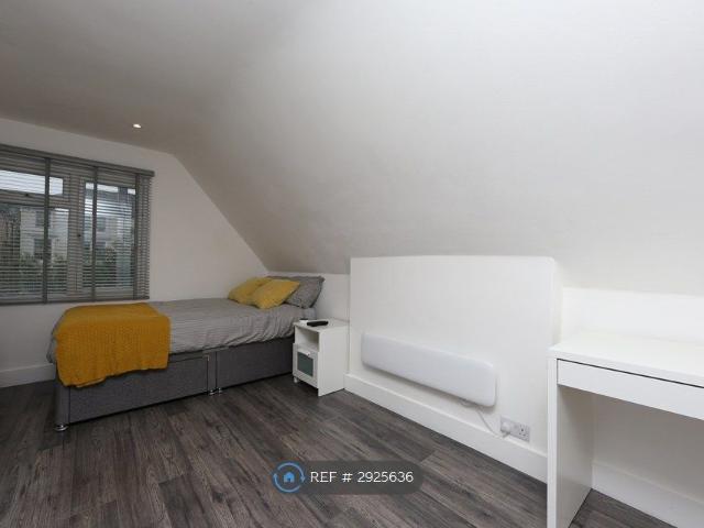 Croydon Road, London SE20, Room to rent, £875 pcm | PrimeLocation