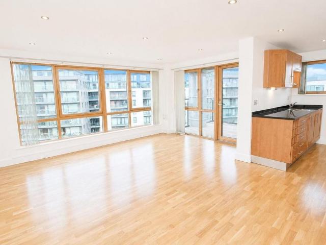 Crozier House 50, Leeds, LS10 2 bed flat to rent £1,450 pcm £335 pw