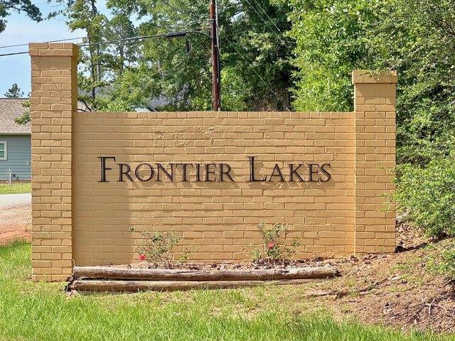 Crockett Rd, Willis, TX 77378