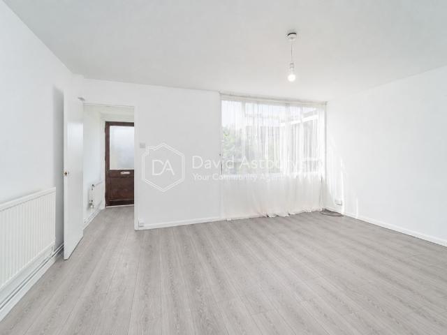 Crocus Field, Barnet EN5, 3 bed terraced house to rent, £2,350 pcm | PrimeLocation