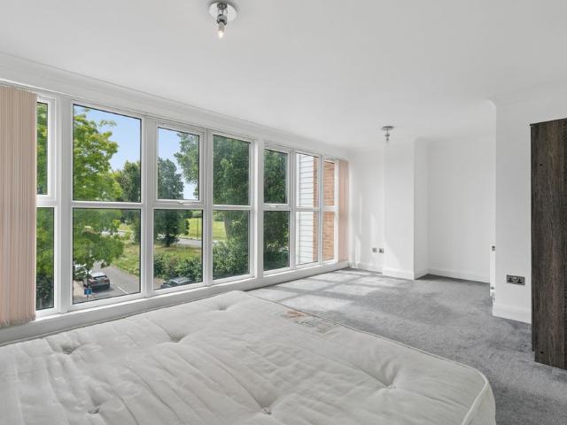 Croft Way, Richmond, TW10