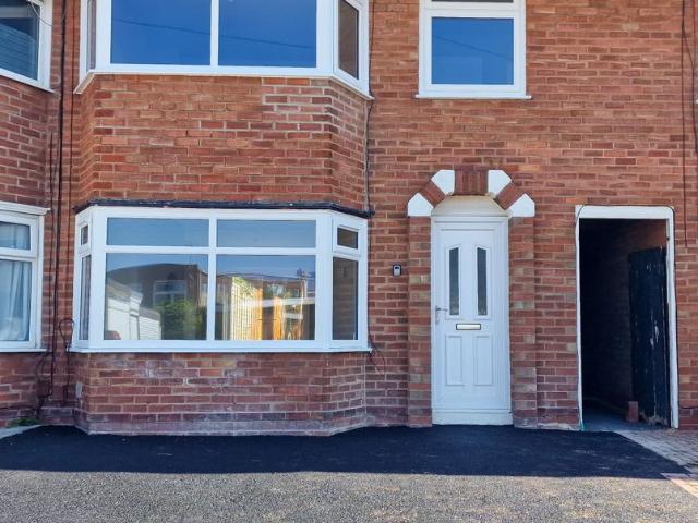 Crofton Avenue, Bispham, Blackpool FY2, 3 bed semi detached house to rent, £1,000 pcm | PrimeLocation