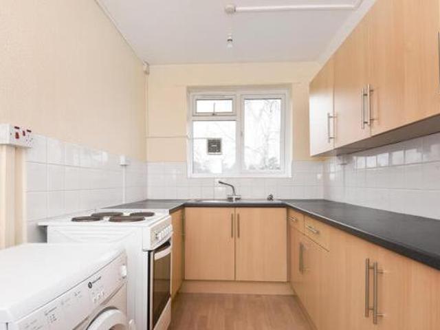 Crofton Road, Locksbottom, 2 Bedroom Flat
