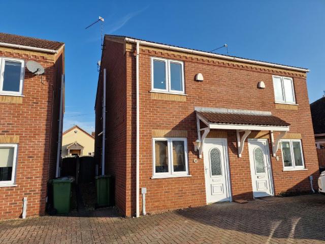 Crofters Close, King's Lynn PE30, 2 bed semi detached house to rent, £980 pcm | PrimeLocation