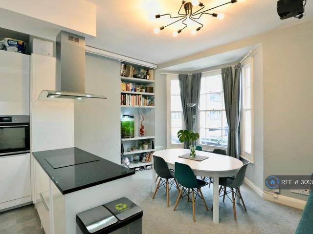 Crogsland Road, London, NW1 2 bed flat to rent £2,795 pcm £645 pw