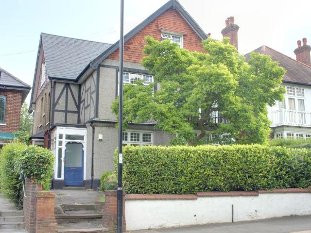 Croham Road, South Croydon CR2, 1 bed flat to rent, £1,200 pcm | PrimeLocation