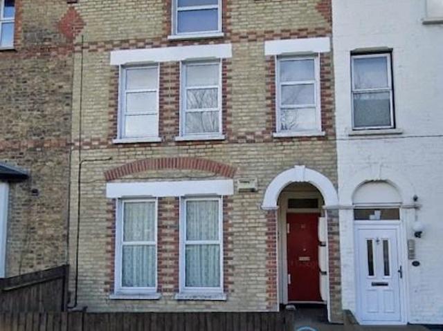 Croham Road, South Croydon, CR2 1 bed flat to rent £1,275 pcm £294 pw