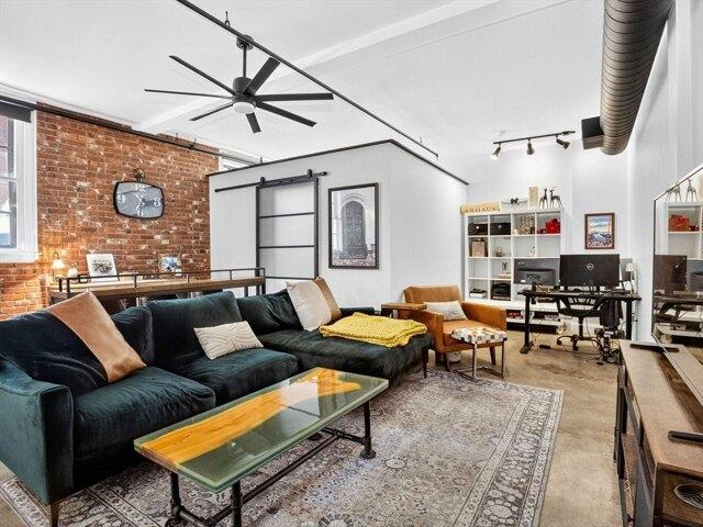 Crombie St Unit,salem, Condo For Sale