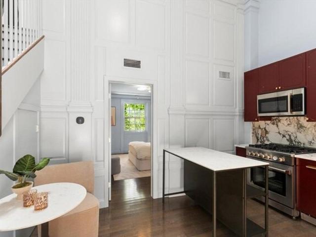 Crombie St Unit,salem, Condo For Sale