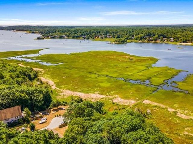 Cromesett Rd, Wareham, MA 02571