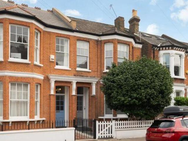 Cromford Road, East Putney, 3 Bedroom Maisonette