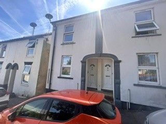 Cromwell Terrace, Chatham ME4, 2 bed property to rent, £1,200 pcm | PrimeLocation