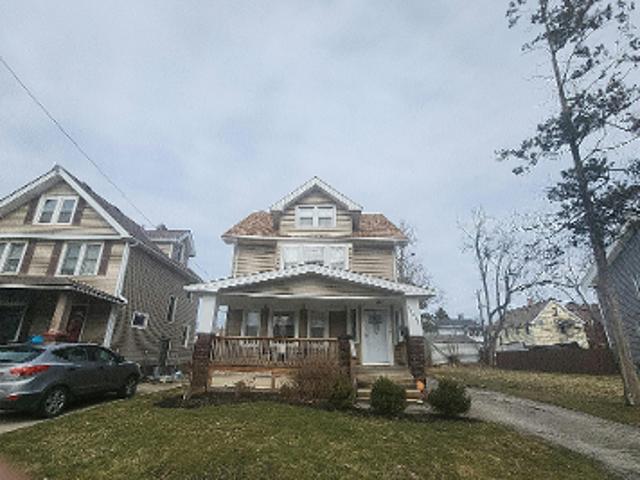 Cromwell Ave