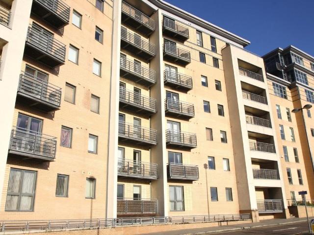 Cromwell Court, Leeds LS10, 2 bed flat to rent, £1,125 pcm | PrimeLocation