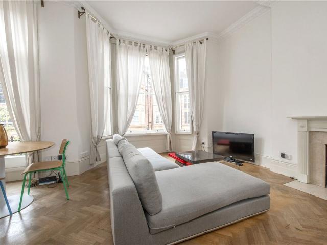 Cromwell Crescent, London SW5, 2 bed flat to rent, £3,100 pcm | PrimeLocation