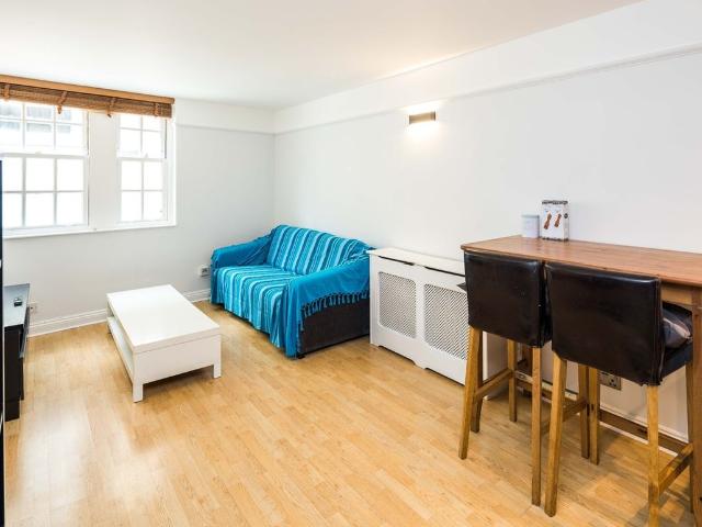 Cromwell Lodge, 1 Cleveland Grove, London, Greater London E1, 1 bed flat to rent, £1,999 pcm | PrimeLocation