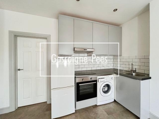 Cromwell Road, Basingstoke RG21, 1 bed flat to rent, £1,100 pcm | PrimeLocation