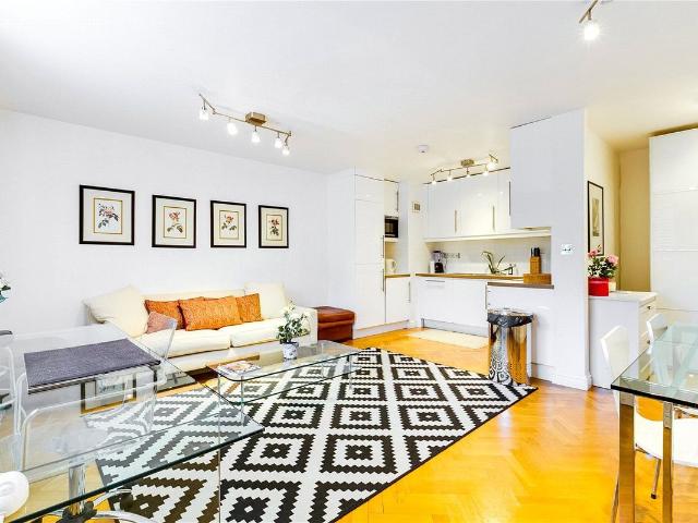 Cromwell Road, Earls Court SW5, 2 bed flat to rent, £3,500 pcm | PrimeLocation