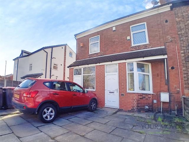 Cromwell Road, Eccles, Manchester, Greater Manchester M30, 2 bed flat to rent, £900 pcm | PrimeLocation