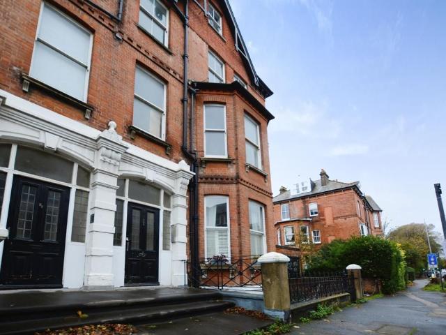 Cromwell Road, Hove BN3, 1 bed flat to rent, £1,350 pcm | PrimeLocation
