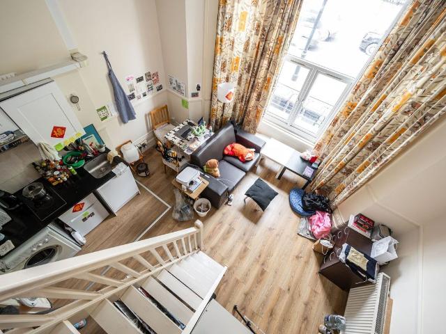 Cromwell Road, Kensington, London SW5, Studio to rent, £3,250 pcm | PrimeLocation