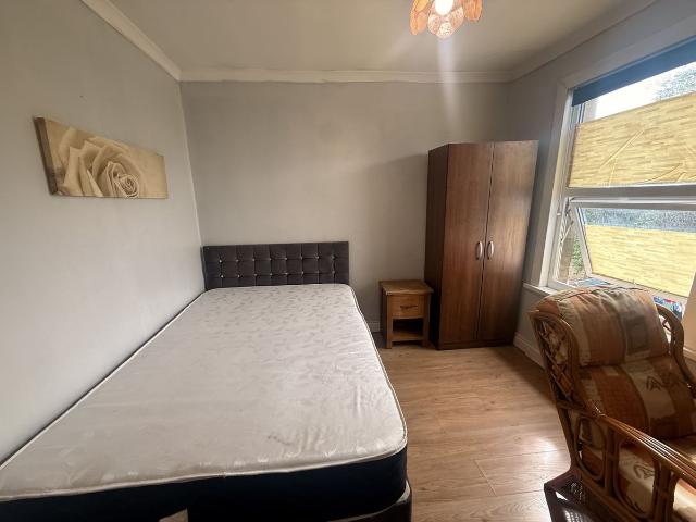 Cromwell Road, Luton LU3, 1 bed flat to rent, £775 pcm | PrimeLocation