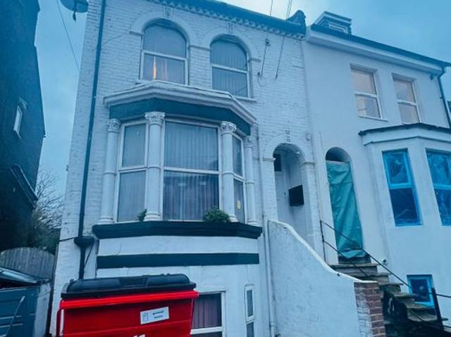 Cromwell Road, Luton LU3, Room to rent, £600 pcm | PrimeLocation