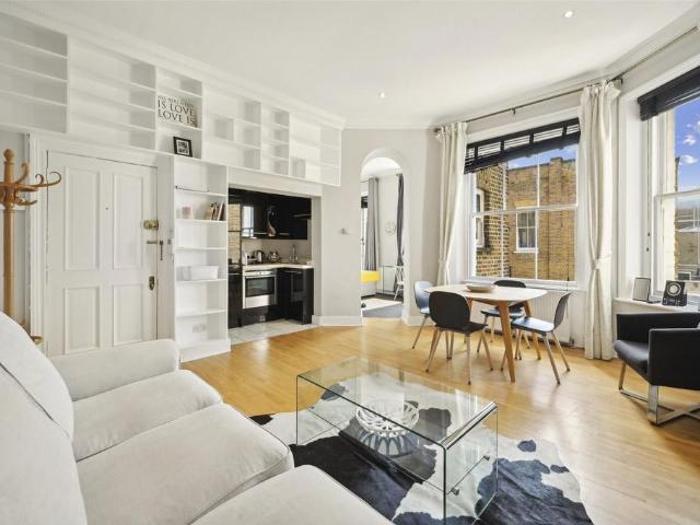 Cromwell Road, London, United. 1 bed apartment to rent £2,600 pcm £600 pw