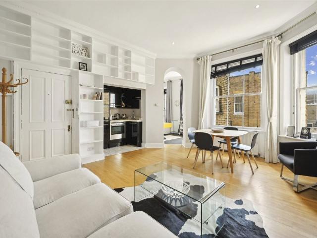 Cromwell Road, London, United Kingdom SW5, 1 bed flat to rent, £2,600 pcm | PrimeLocation