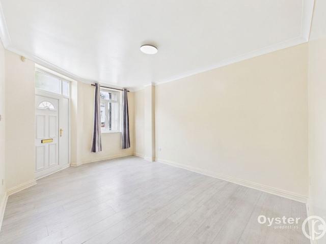 Cromwell Road, London N10, 2 bed property to rent, £1,650 pcm | PrimeLocation