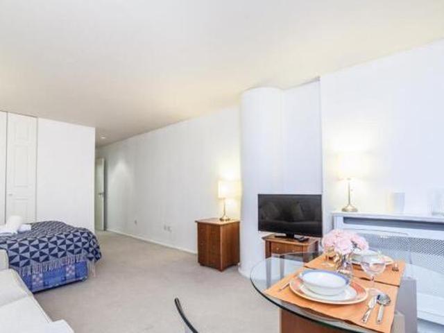 Cromwell Road, London, Studio Flat For